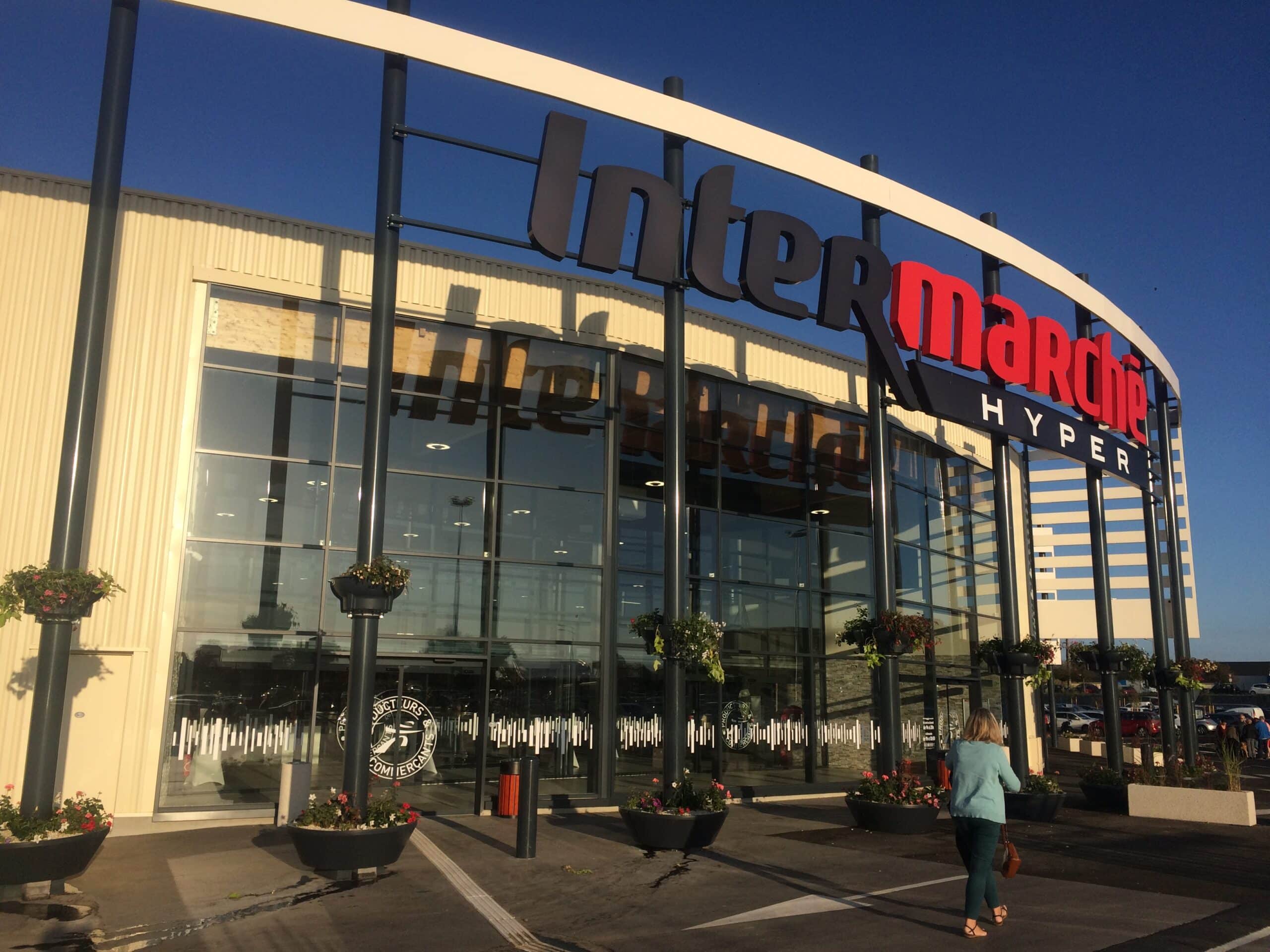 Intermarché | Constructions Bois EMG - bâtiment équestre - hangar ...